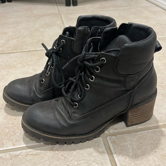 Crown Vintage | Shoes | Womens Crown Vintage Calista Combat Boot | Poshmark